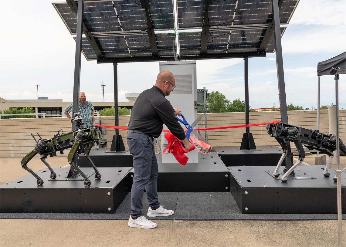 Under The Hot Texas Sun: Solar Powered 5G Unveiled In Plano | Urbanize ...